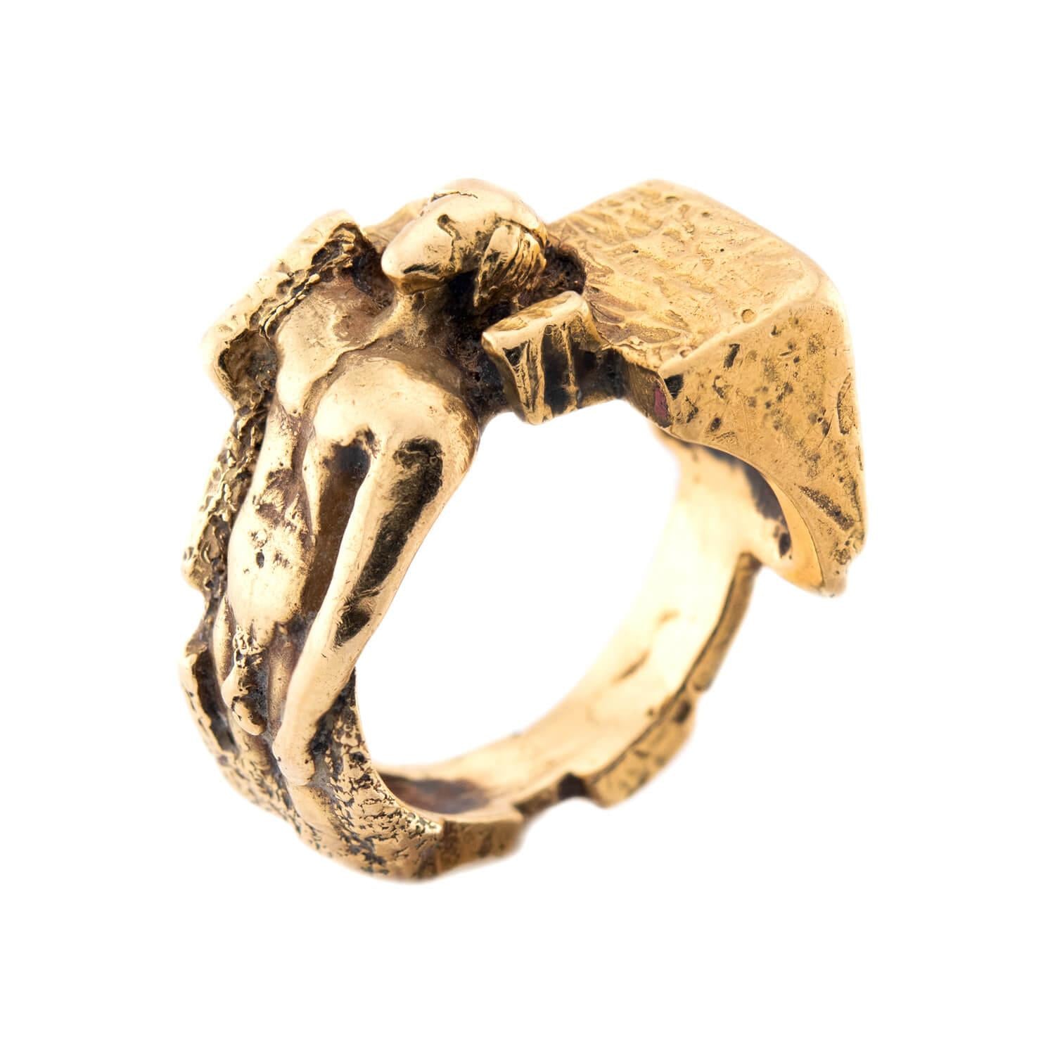 Estate 18k Brutalist Man-Motif Ring