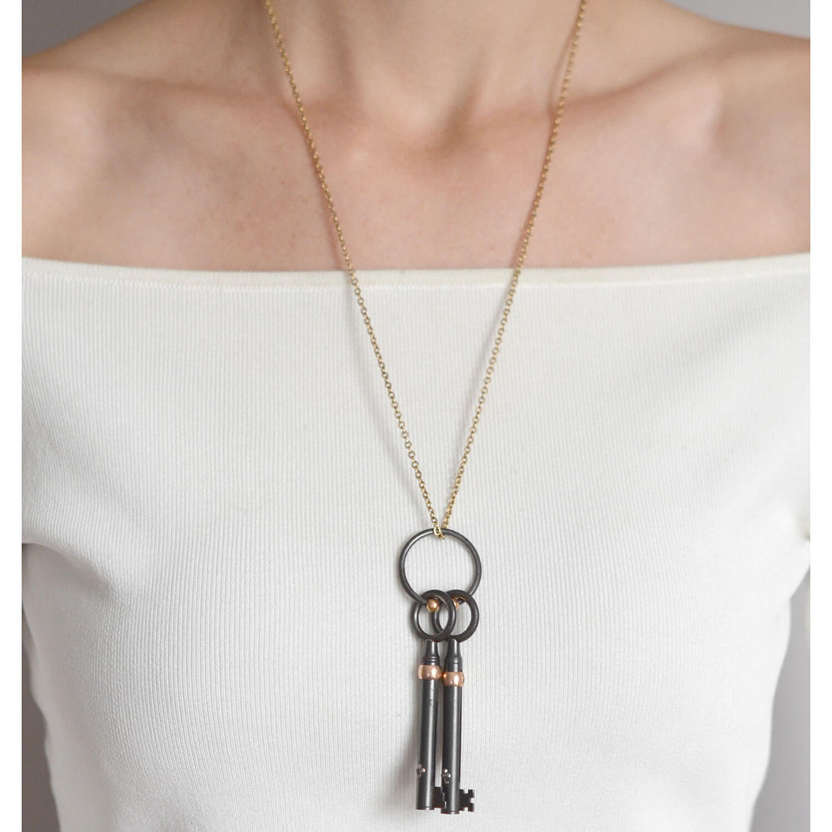 Victorian 18kt/Gunmetal Retractable Double Skeleton Key Pendant w/ Hid